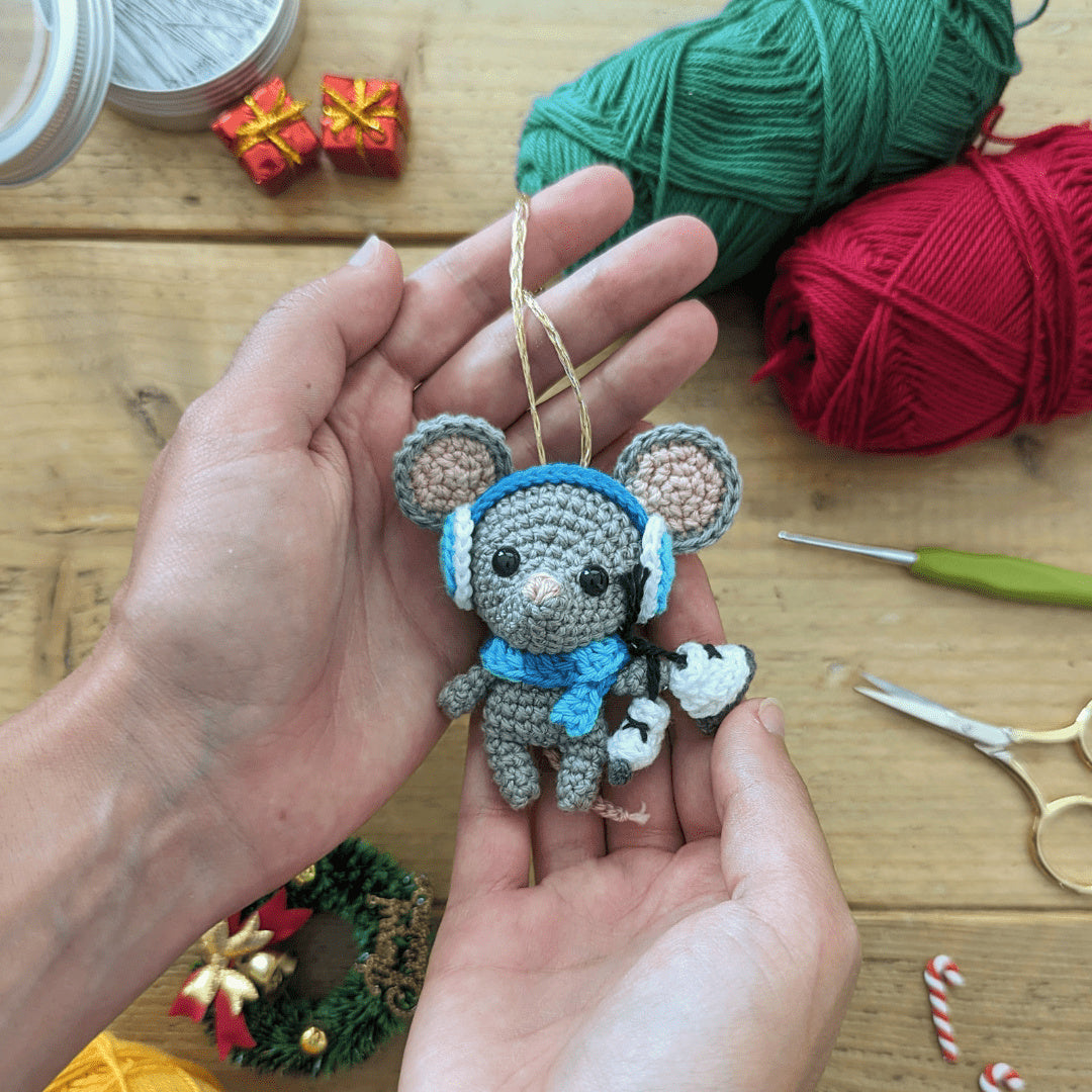 Trilly - The Ice-Skating Mouse – Hobbii